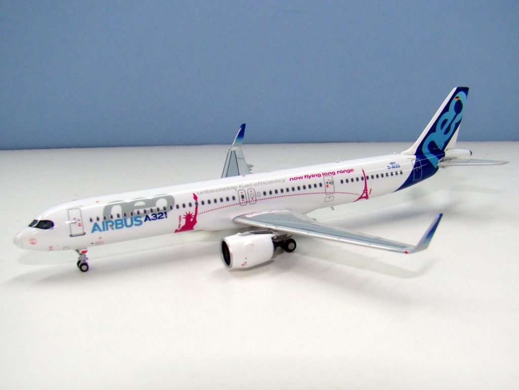 Xtra Wide body: Airbus Industrie A350-941 F-WXWB by Aviation400 – Model ...